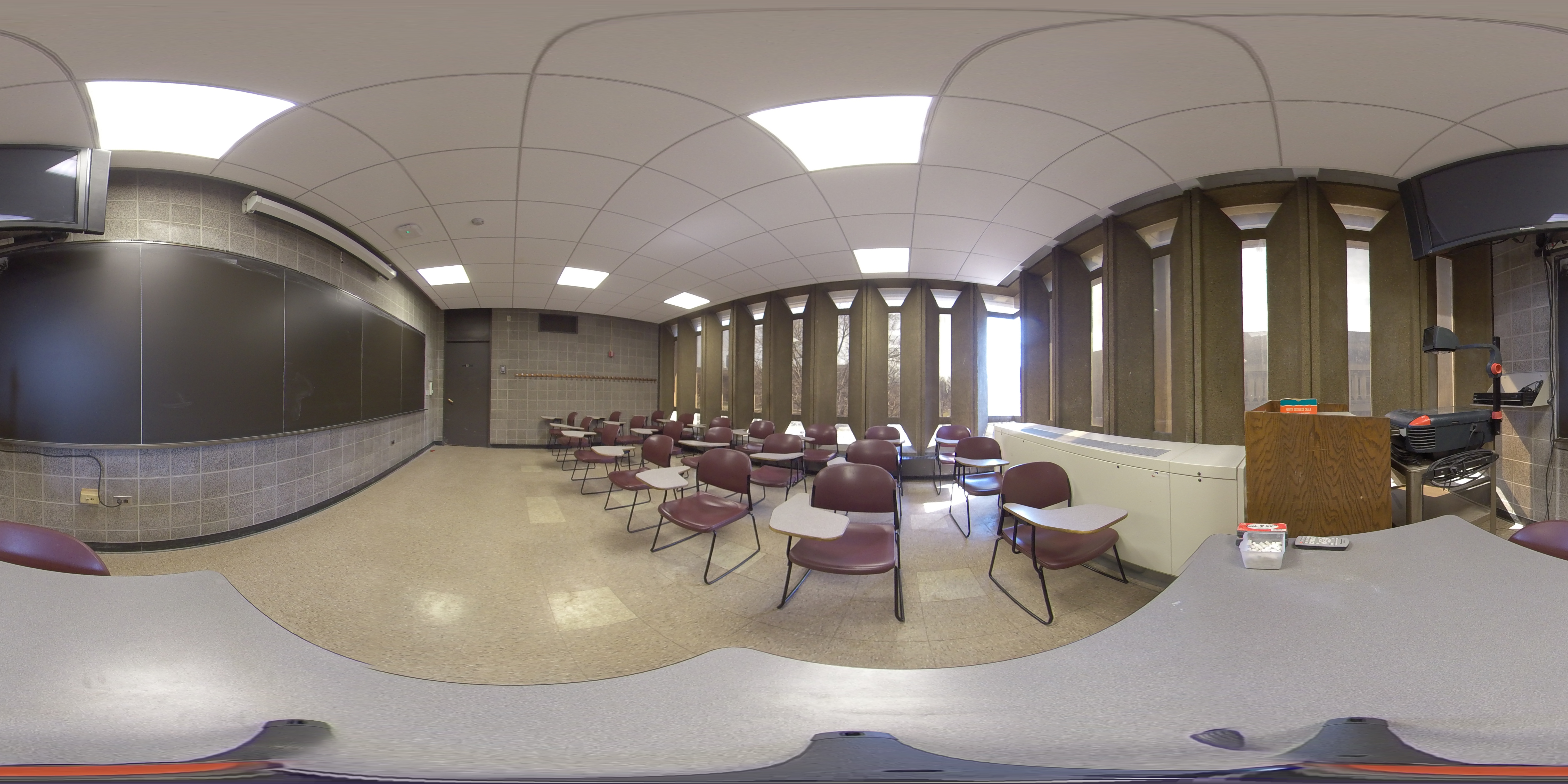vcas-wb-fmapps1.ad.uic.edu - /ClassroomImages/